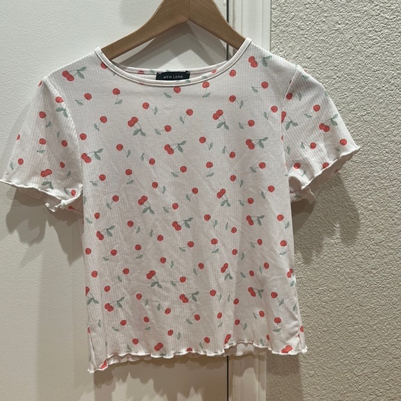 New Look | Tops | Cherry Print White Baby Tee | Poshmark